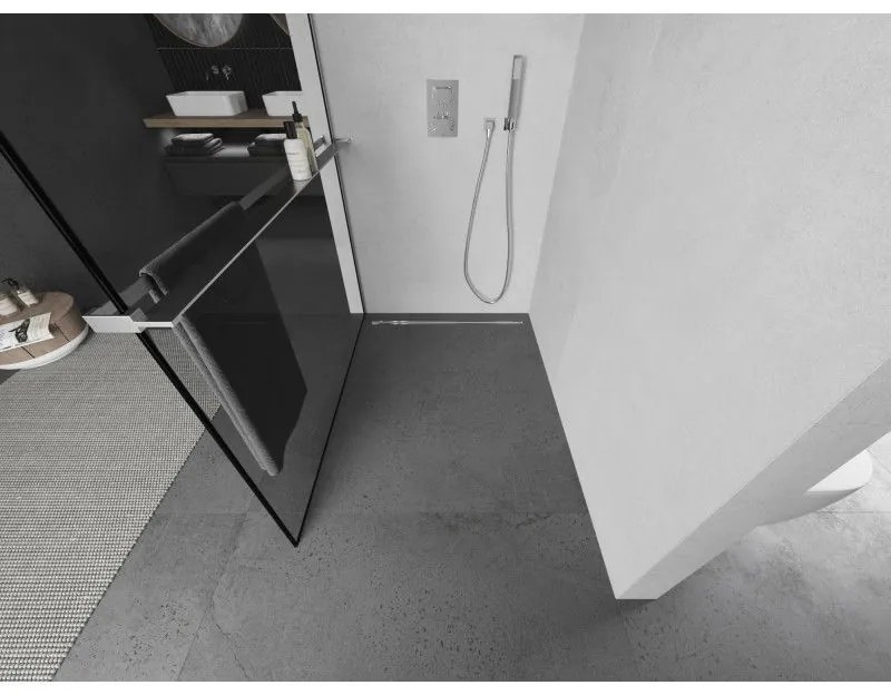 Mexen Kioto+ L, sprchová zástěna Walk-In s poličkou a věšákem 120 x 200 cm, 8mm čiré sklo černý vzor, chromový profil, 800-120-123-01-70