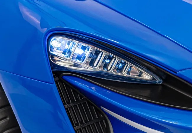 Dětské elektrické autíčko McLaren Artura 4×4 modré