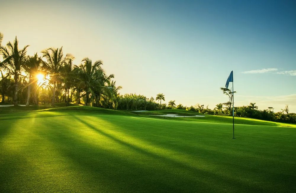 Fototapeta Golfové Hřiště Při Východu Slunce Hladký vinyl 90x60