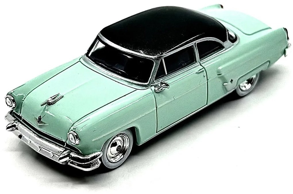 Mini gt lincoln capri parklane green 1954 - 1:64