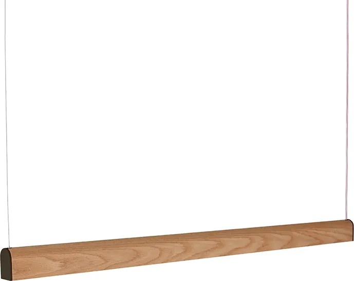 Lineární závěsné svítidlo ze dřeva Curve Dekor: Dubové dřevo/ Černá, Délka: 1440 mm, Teplota chromatičnosti / Stmívání: 2700 Kelvinů / Stmívatelné…