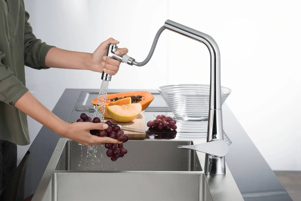Hansgrohe M71, dřezová baterie M7120-H200 s výsuvnou sprškou, 2-otvorová instalace, sBOX, chromová, 73818000