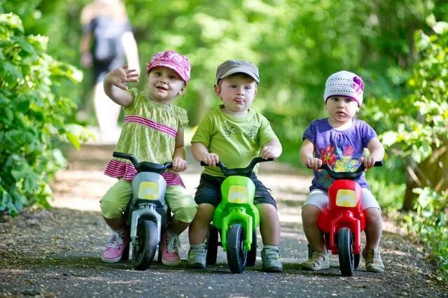 Teddies Odrážedlo Enduro menší Sv. zelené Yupee