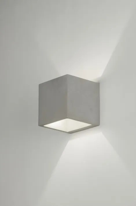 Nástěnné designové betonové svítidlo do koupelny Marano Beton