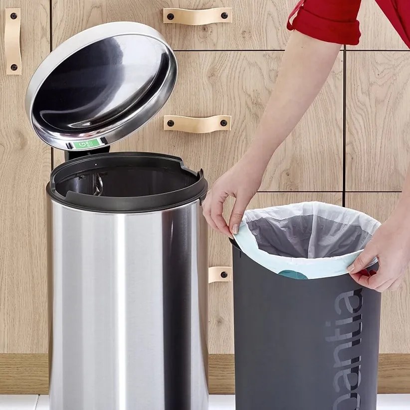 Brabantia Pedálový koš NewIcon 30L matná ocel otiskuvzdorná