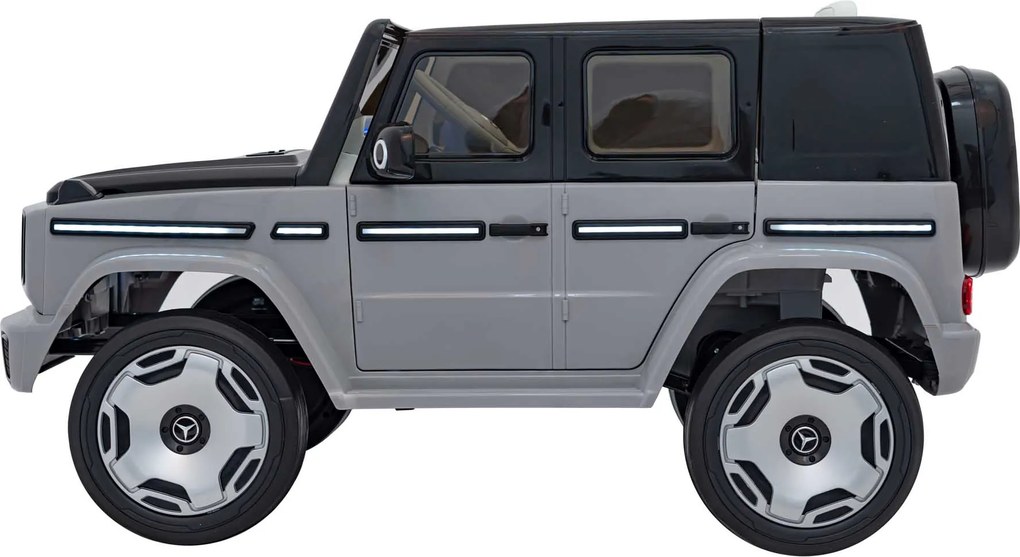 Ramiz Auto Mercedes Benz EQG stříbrné