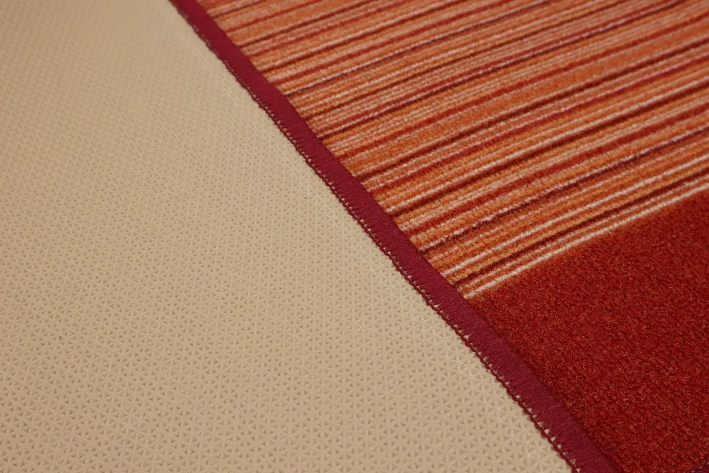 Associated Weavers, Protiskluzový běhoun na míru Carnaby 84, šíře 80 cm, červená, chodba / předsíň