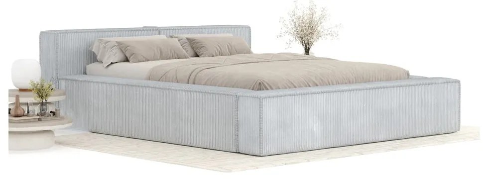 Světle šedá čalouněná dvoulůžková postel s úložným prostorem s roštem 140x200 cm Voliera – Maison de Rêve