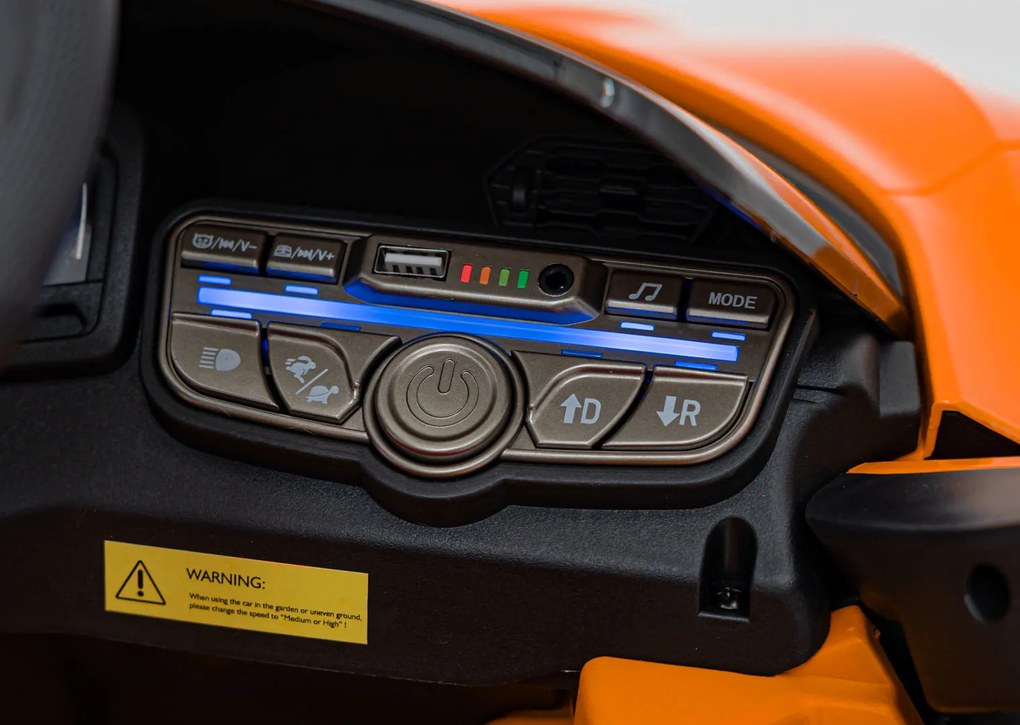 Ramiz Auto Lamborghini Revuelto oranžové