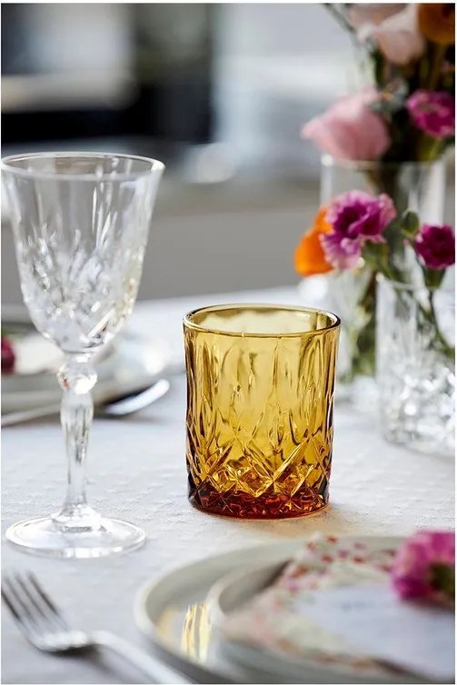 Křišťálové skleničky v sadě 4 ks na víno 210 ml Melodia – Lyngby Glas
