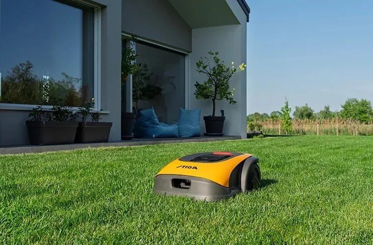 Stiga A 6V Vista+GPS-RTK robotická sekačka - 600m2, sklon až 45%, Bluetooth + data na 10 roků ZDARMA