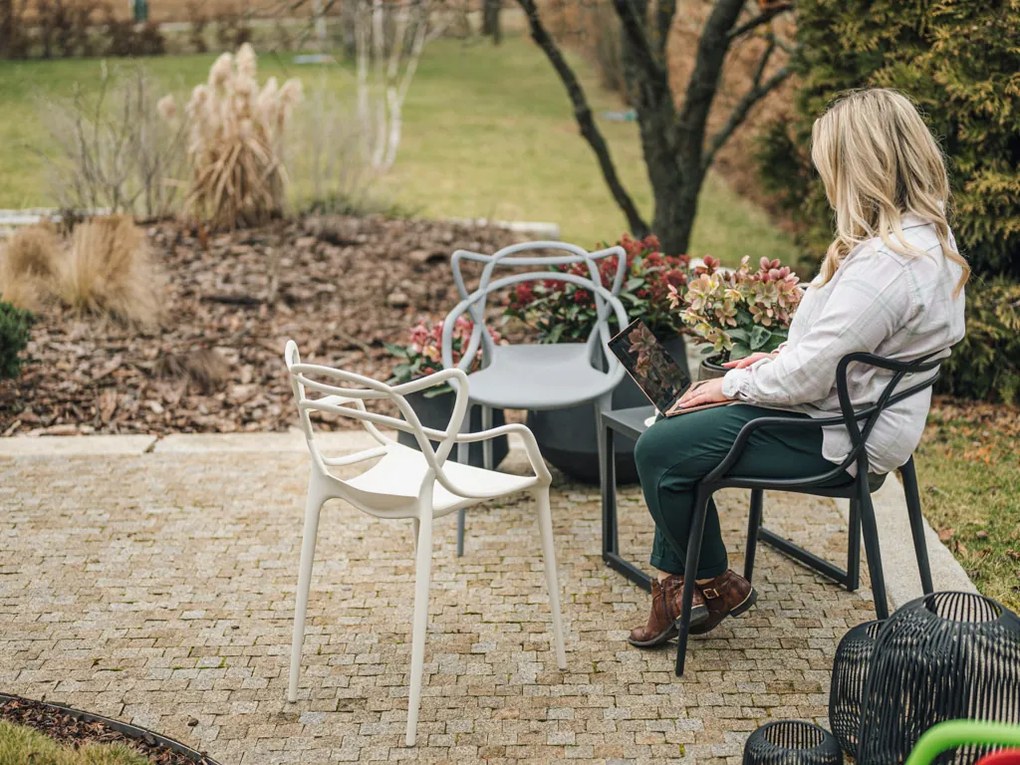 Šalvějově zelená plastová židle KATO