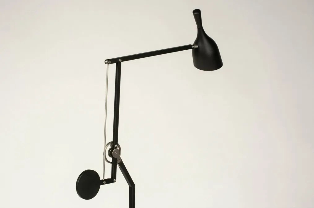 Stojací lampa Ventura Elegante Nero