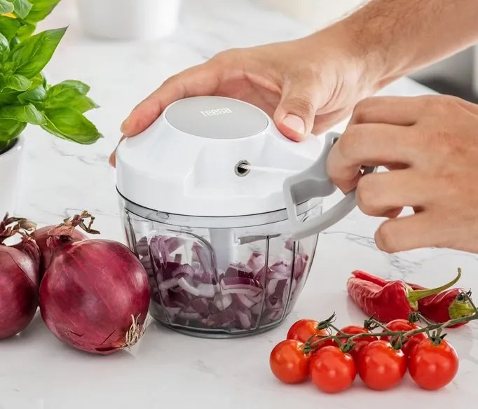 Ruční sekáček na zeleninu TEESA TSA0198, 650ml