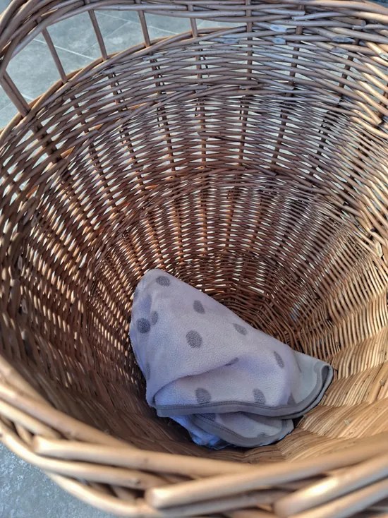 HRADIL Proutěný koš na prádlo kulatý 40 - 55 cm Rozměry koše: Průměr 40 cm , výška 45 cm