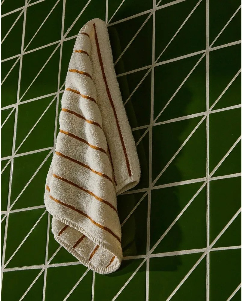 Oranžový/béžový froté bavlněný ručník 30x50 cm Dorane – Kave Home