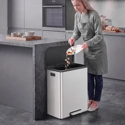 HOMCOM kuchyňský odpadkový koš 2 x 30 L, nerezový odpadkový koš s vyjímatelnými kbelíky a víkem s tichým dovíráním, stříbrný