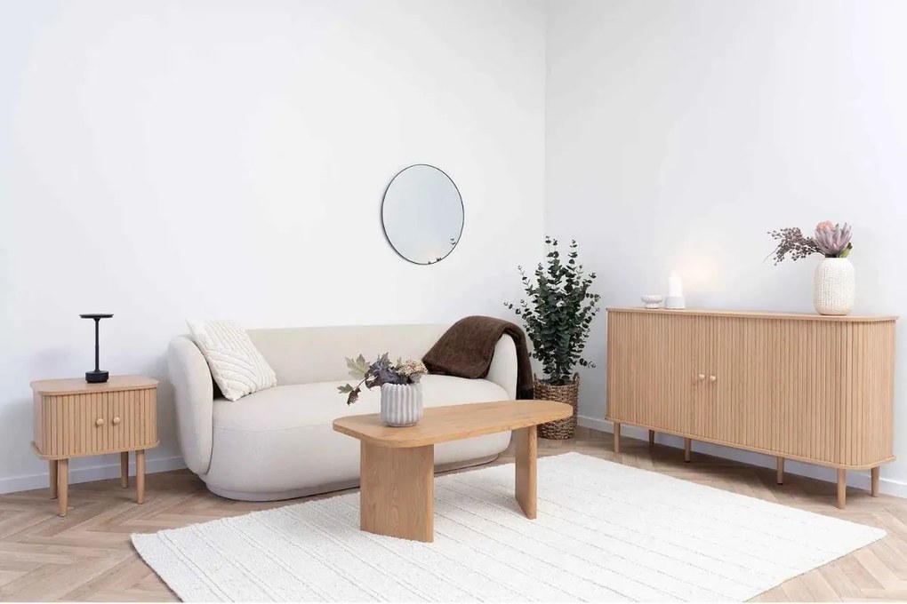 Designová komoda Yanenowi 140 cm borovice