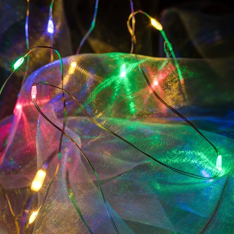 LED světýlka na baterie, kapičky, 2,30 m, barevné, 20 diod, drátek, IP20 interiér, 3 × AA