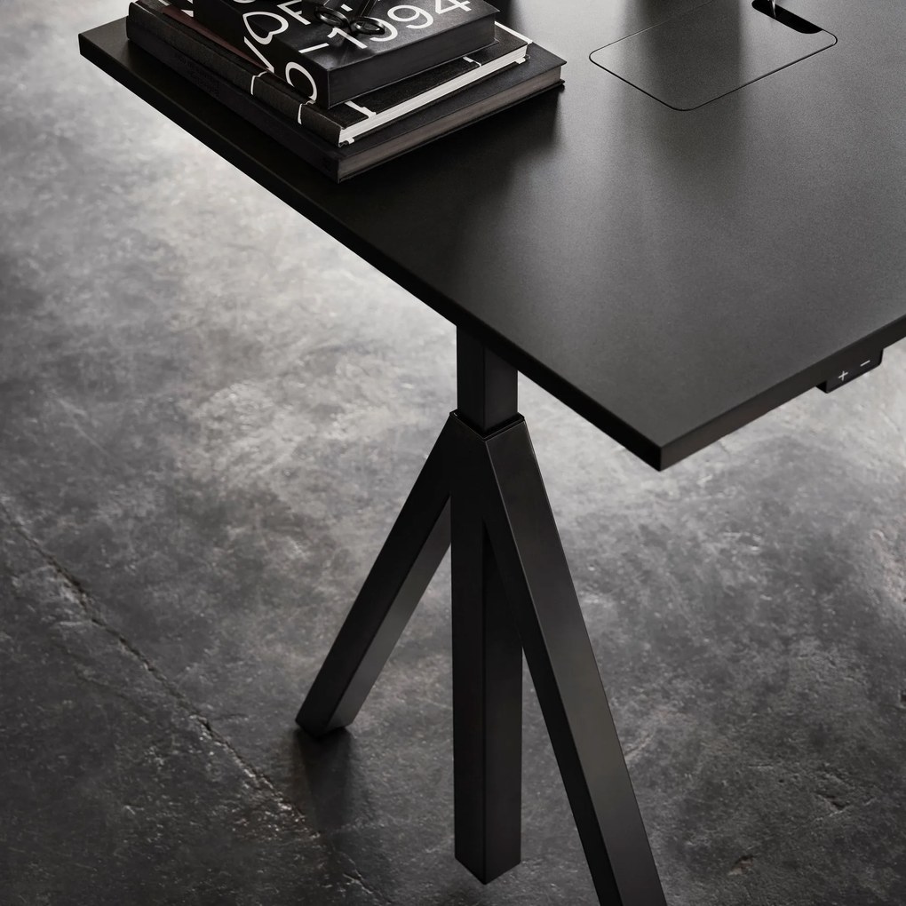 STRING Polohovací pracovní stůl Works, Black / Oak, 160 x 78 cm