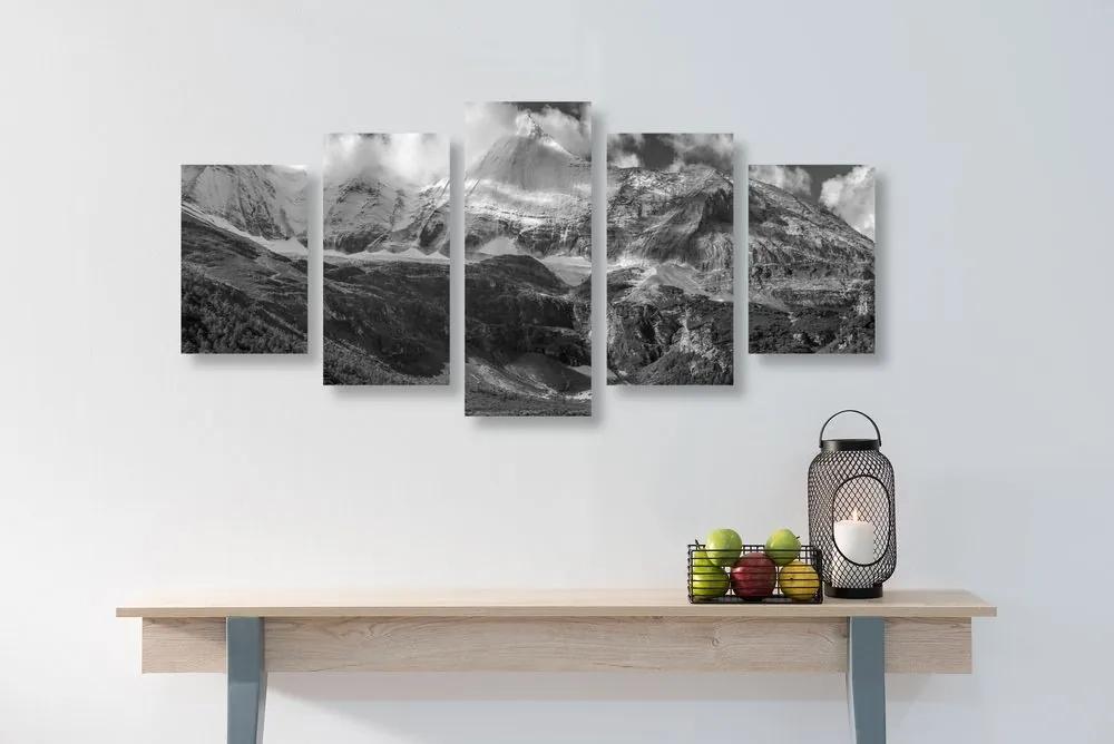 5-dílný obraz majestátní horská krajina v černobílém provedení - 200x100 cm