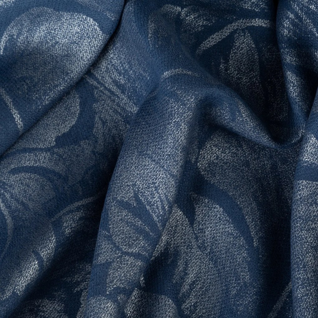 ZATEMŇOVACÍ ZÁVĚS NA PÁSCE SCARLET 135X270 CM NÁMOŘNICKÁ MODRÁ