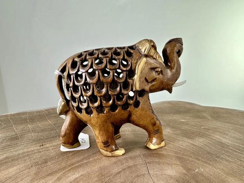 Slon indický vyřezávaná soška