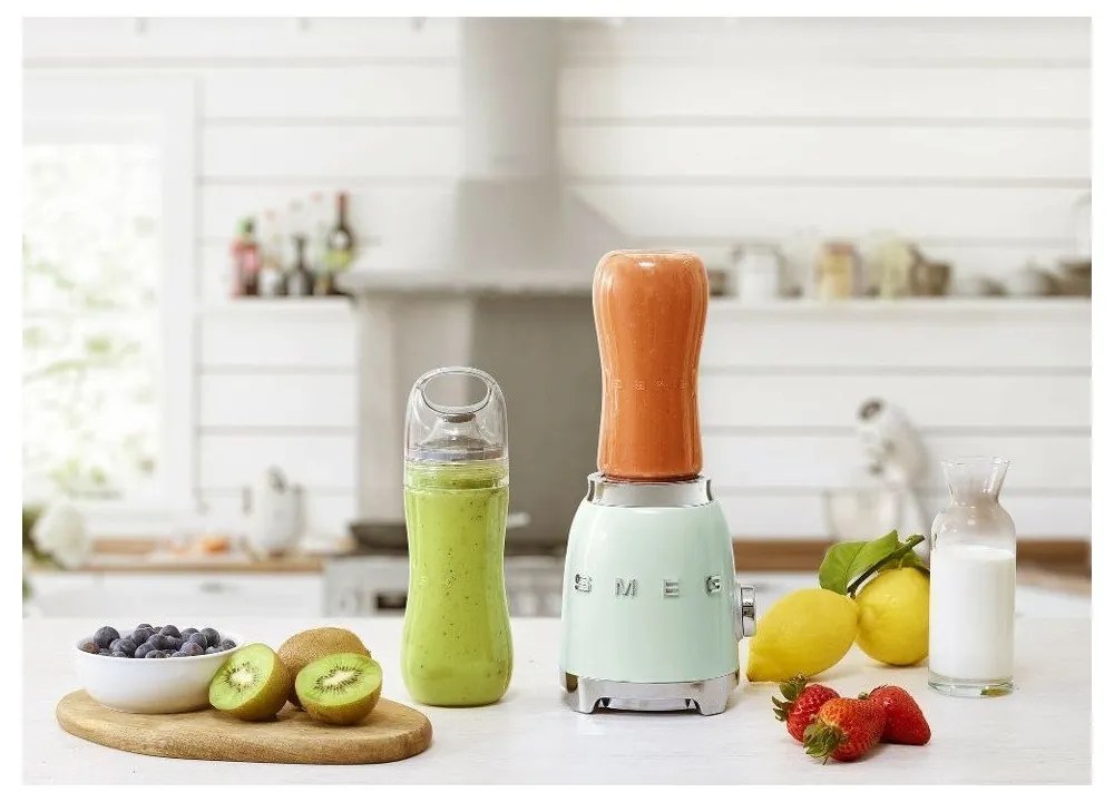 Světle modrý stolní mixér 50's Retro Style – SMEG