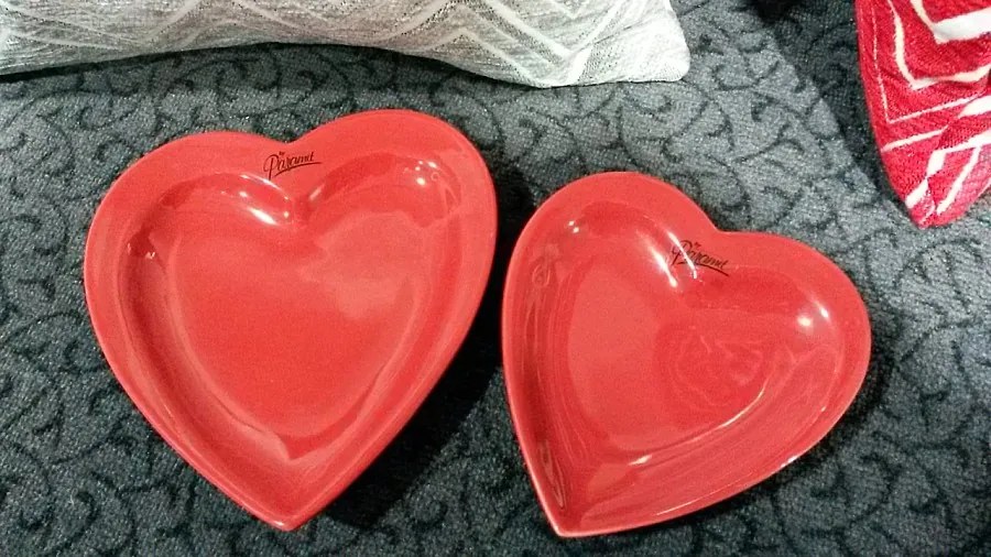 Srdce talířek červený 17 cm