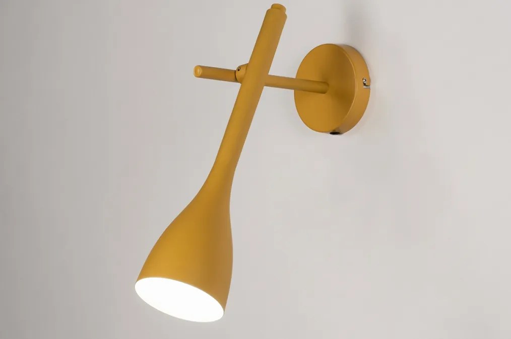 Nástěnné designové svítidlo s kabelem Sofa Yellow