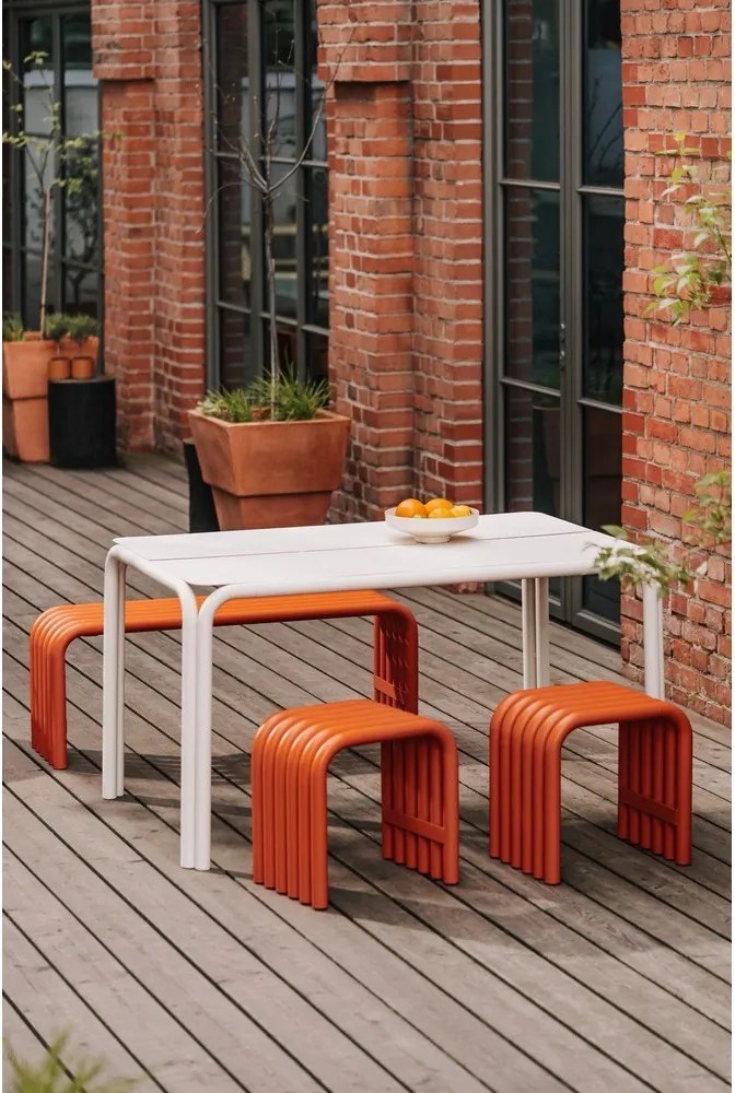 Kovový zahradní jídelní stůl 84x135 cm Nokk – noo.ma