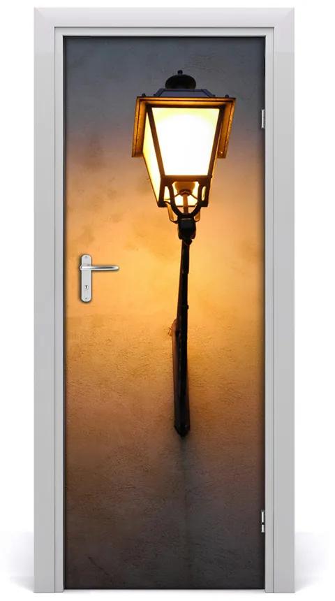 Fototapeta samolepící dveře stará ulička lampa 95x205 cm
