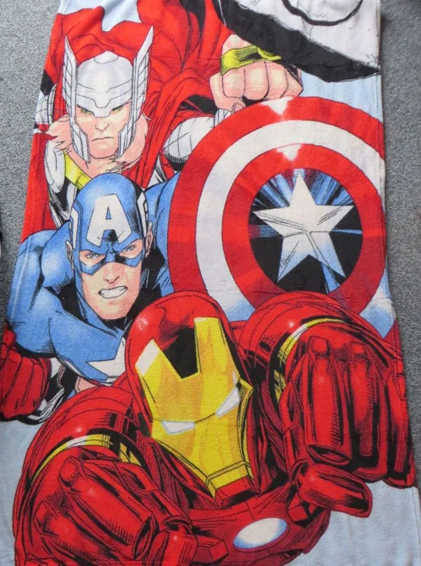 JERRY FABRICS Micropolar fleece deka Avengers Polyester 100x140 cm