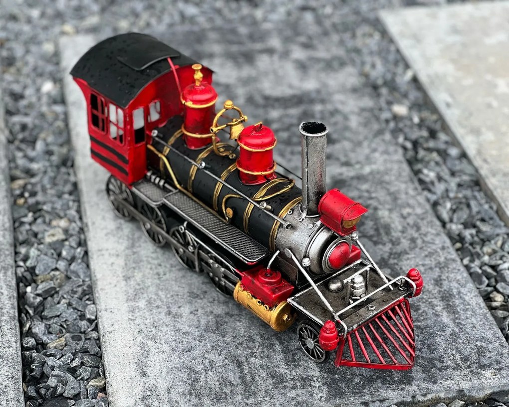 Kovový model lokomotiva