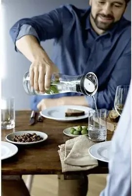 WMF Basic karafa na vodu 1.5 l / uzávěr / integrované sítko / 1.5 l /