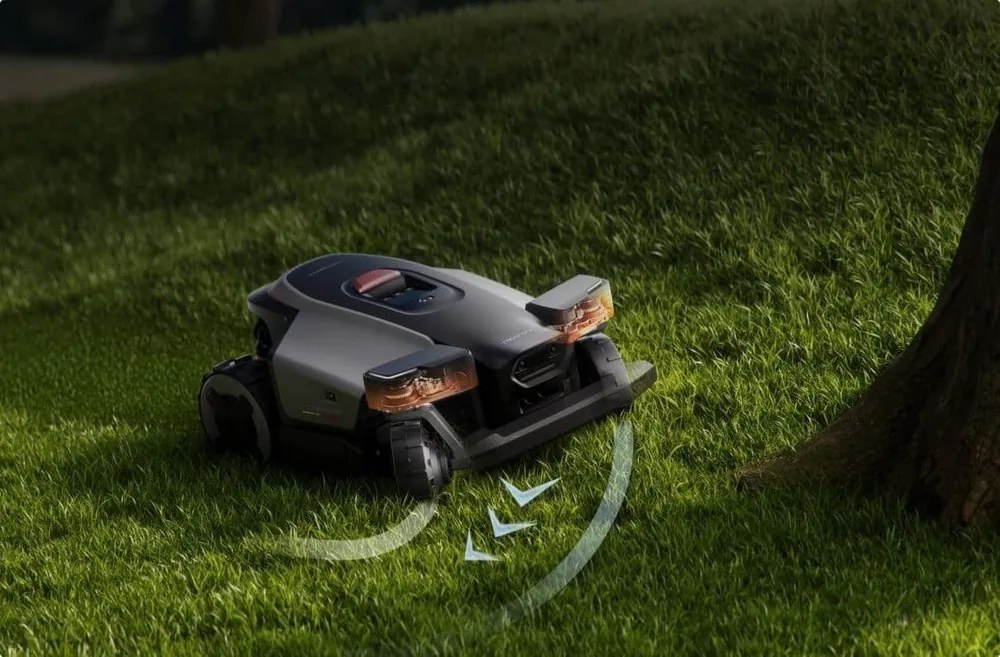 Roborock RockMow Z115 - Robotická sekačka s pohonem kol 4x4