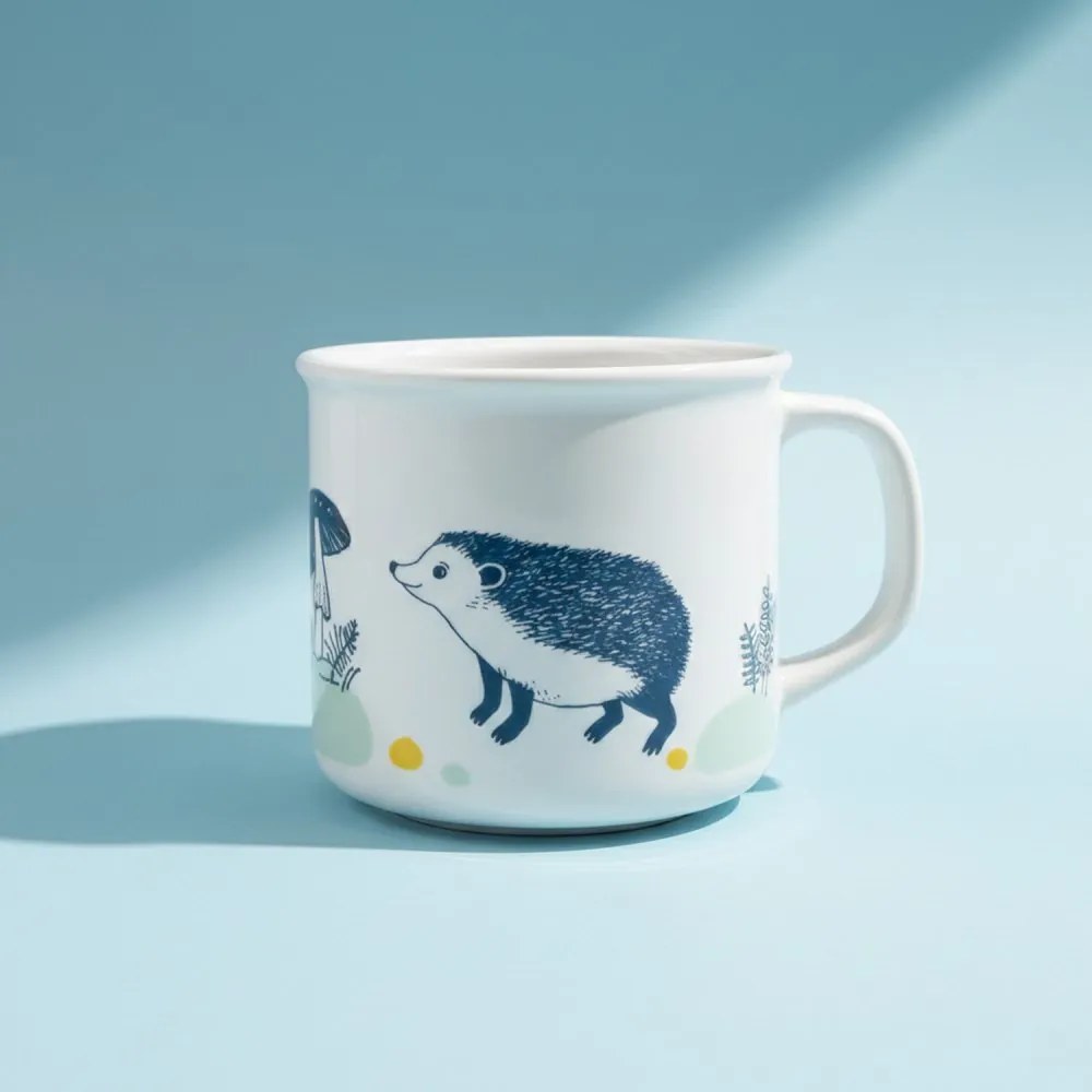 Porcelánový hrnek Ježci na houbách, 350 ml – s českým autorským motivem ježků