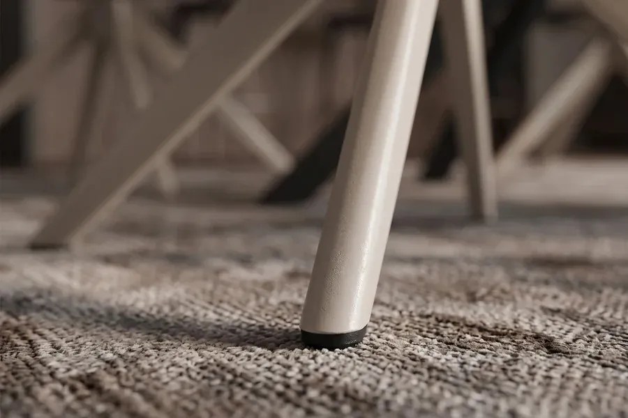 Designová otočná židle Narayan taupe