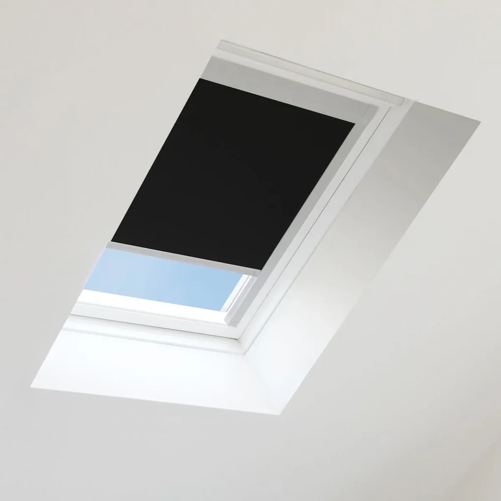 Roleta pro střešní okna od VELUX® GPU F06, Jet Black | BIANO