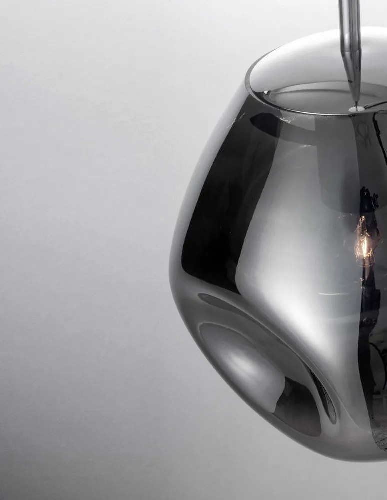Skleněné závěsné svítidlo v leskle stříbrné barvě ø 25 cm Lava – Nova Luce