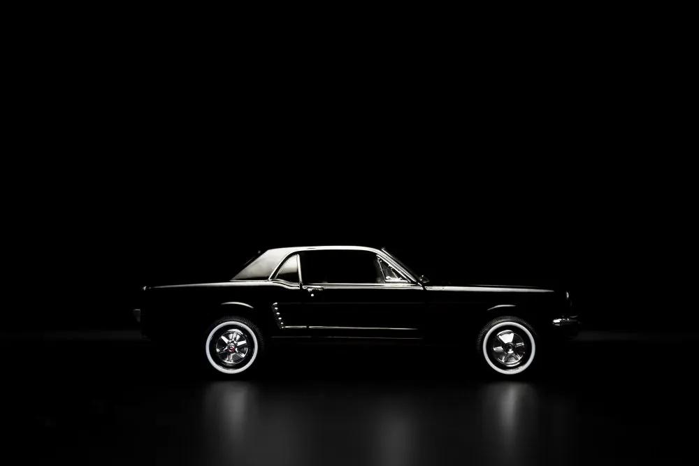 Vícedílný obraz Černé Retro Auto Na Tmavém Pozadí Nedostatek Nedostatek Přírodní plátno 120x80