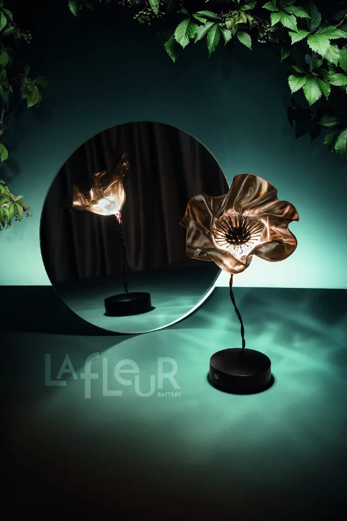 Slamp Lefleur Velvet, stolní designová lampička na baterii, 1,3W LED 2700K, výška 26cm