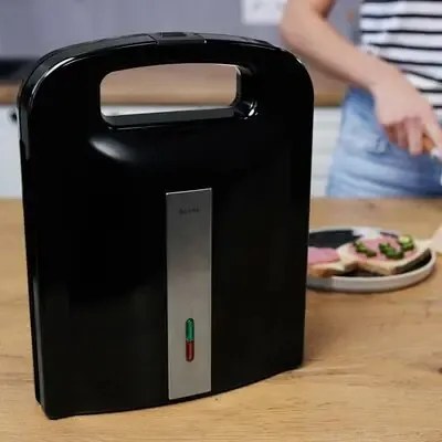 Huslog Sendvičovač černá / 4 sendviče / 1400W