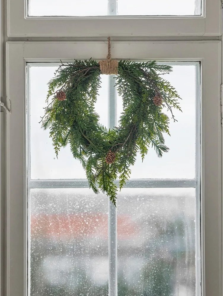 Vánoční věnec Pine – Bloomingville