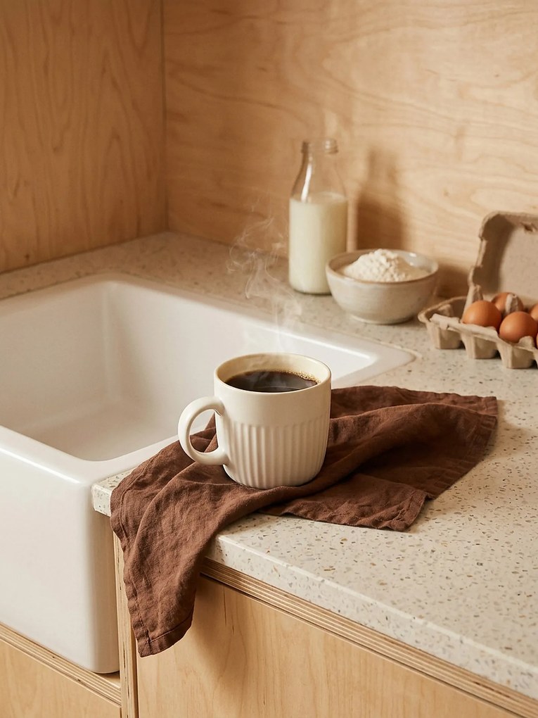 Sinsay - Keramický hrnek s žebrovaným vzorem - bílá