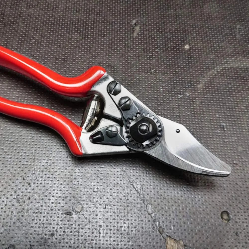 Ergonomické nůžky FELCO 16 pro levou ruku