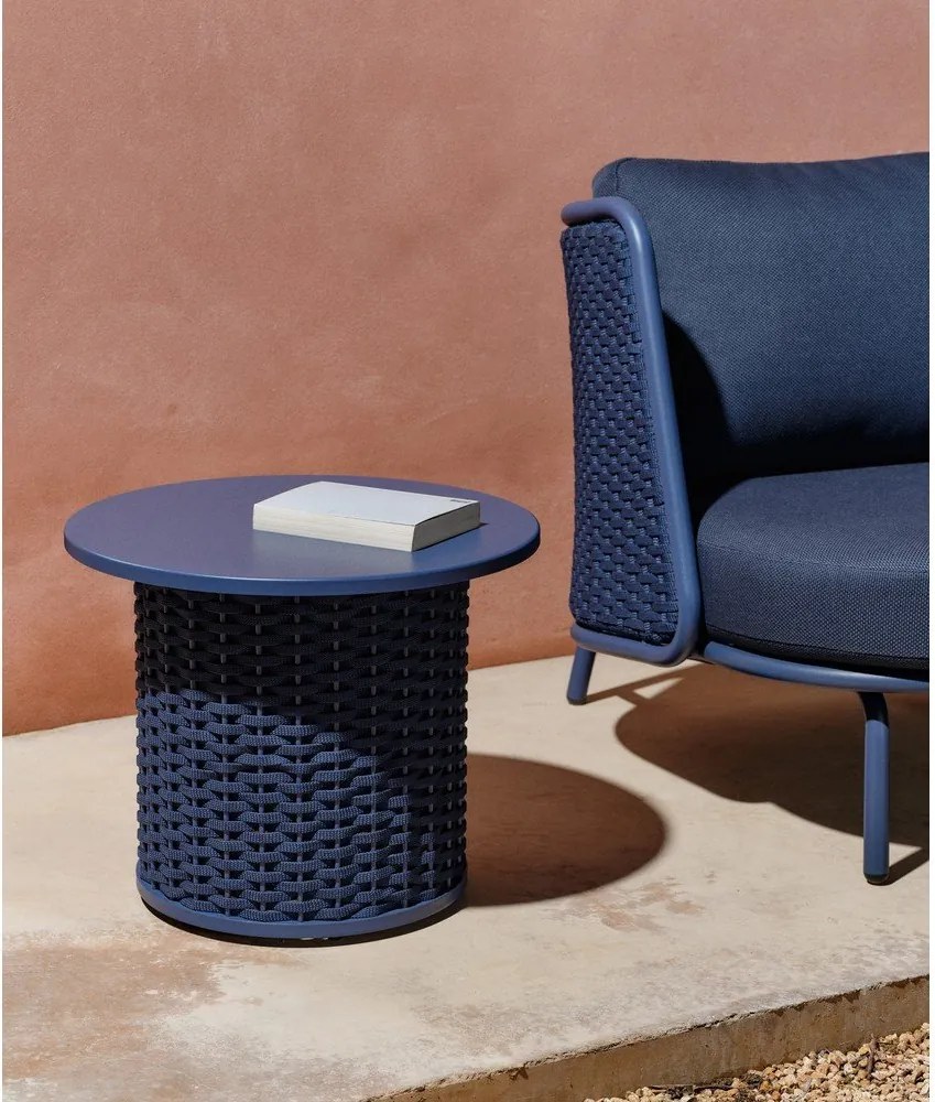 Kovový kulatý zahradní stolek ø 50 cm Sedalis – Kave Home