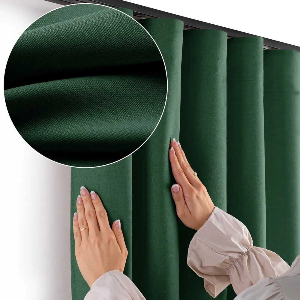 Tmavě zelený dimout závěs 200x270 cm Calisto – Filumi