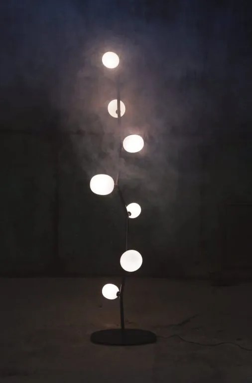 Brokis Ivy Floor skleněná stojací lampa Barva: Kouřová, Barva kování: Antracit