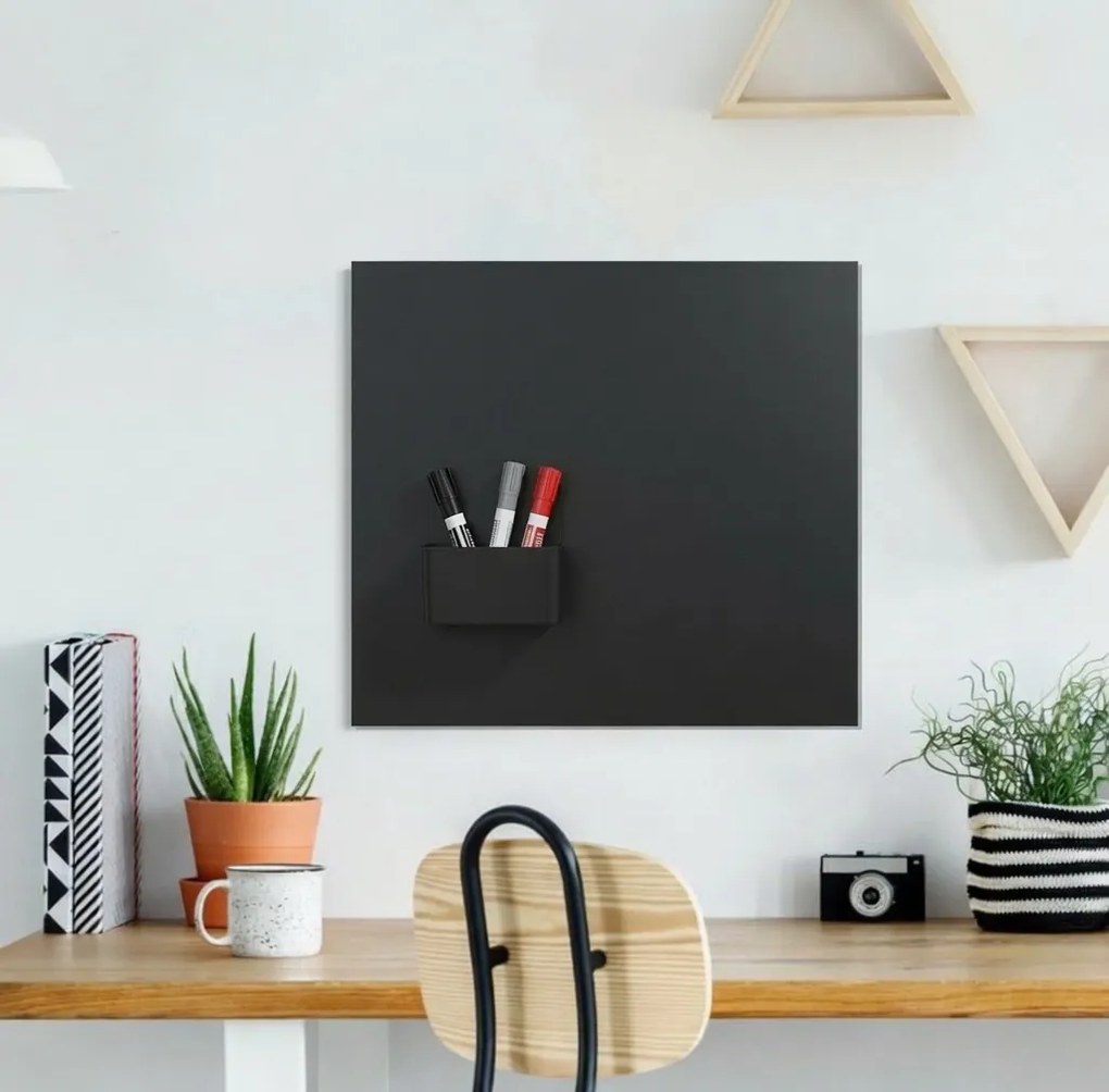 Toptabule.sk Bezrámová křídová magnetická tabule ČERNÁ 40x40 cm